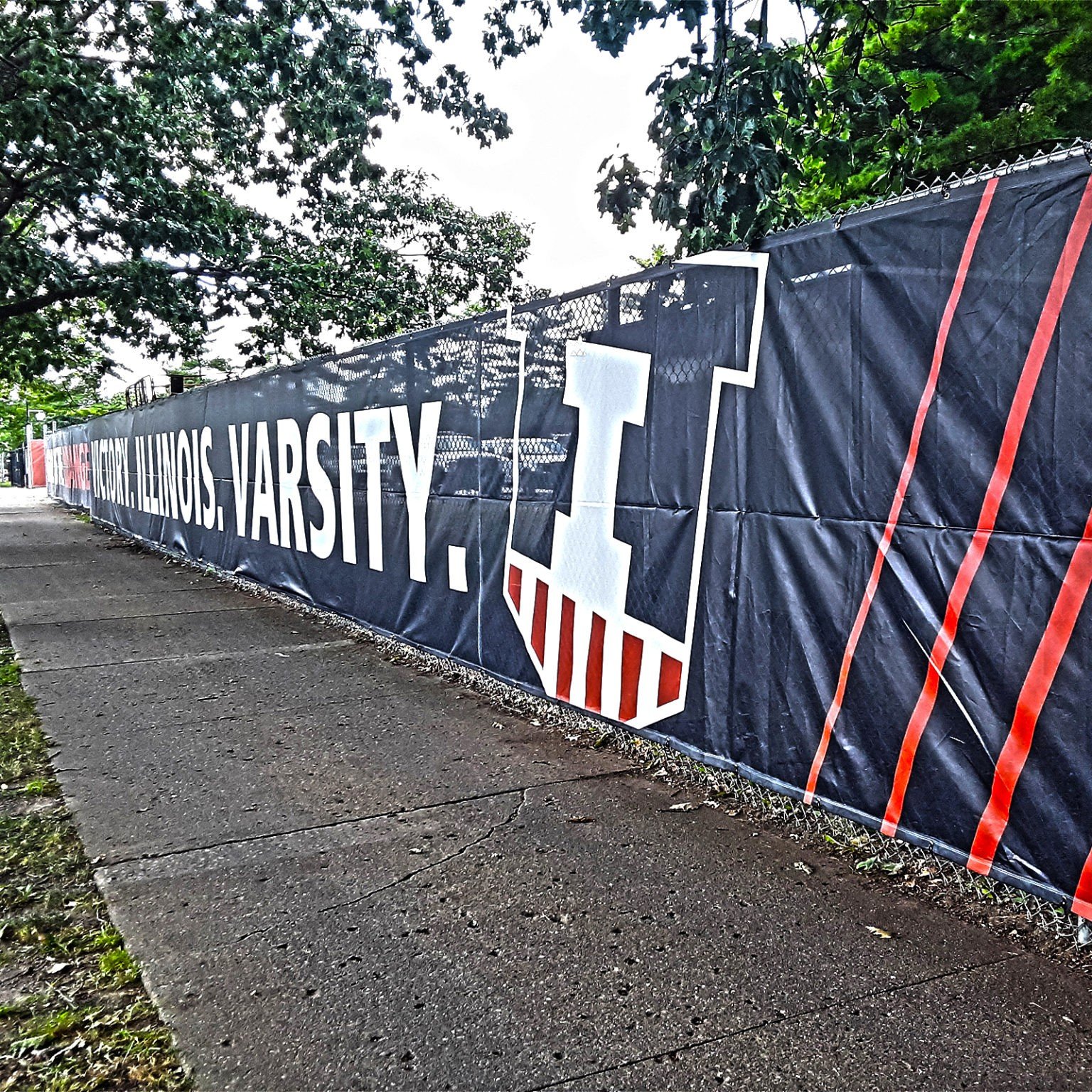 Dean's Graphics – Connect. Produce. Achieve.